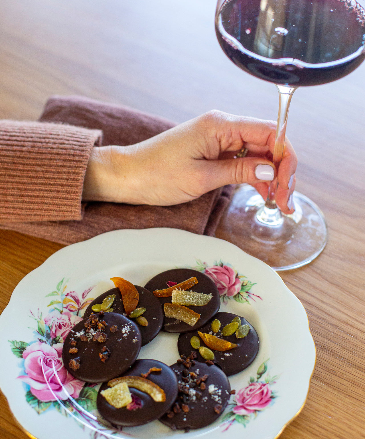 Caramelized Cocoa Nibs + Sea Salt Mendiant (2.5 oz) – MechaChocolate